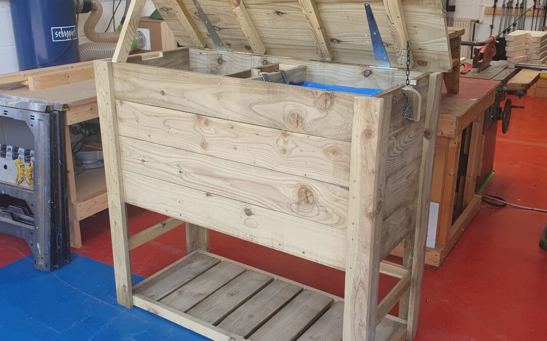 V21 Woodwork @ Barry